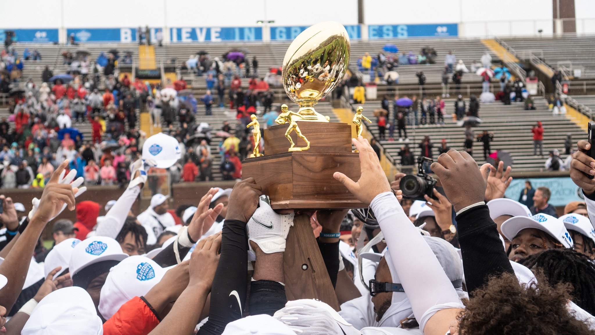 'We're bringing one back to Nashville: Pearl-Cohn wins first state ...